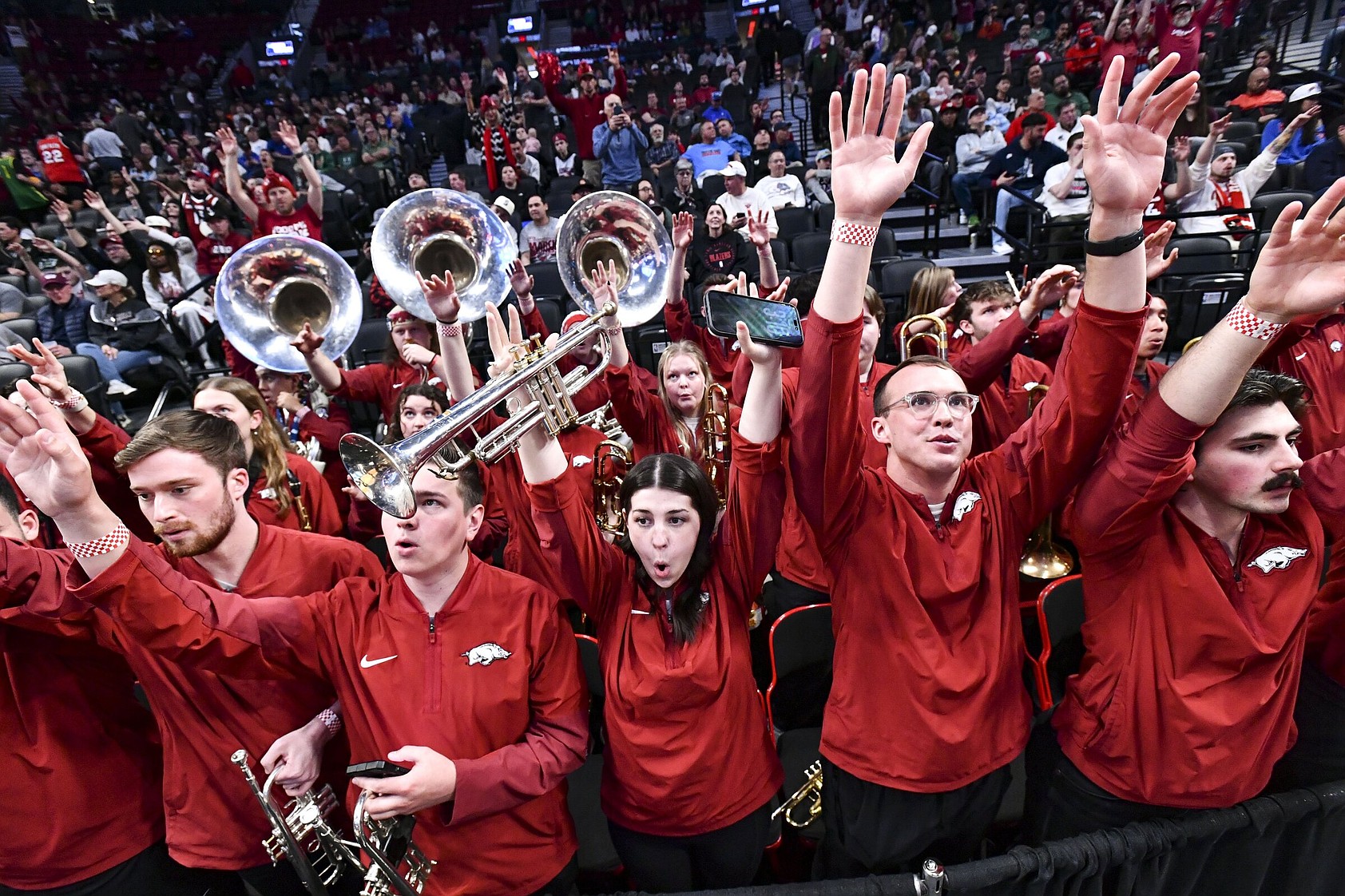 Arkansas pep band seniors cherish one final NCAA Tournament run ...