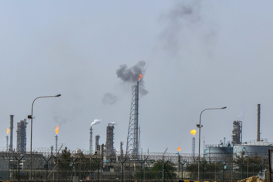 Iran hits Kuwaiti oil refinery and explosions boom over Tehran from ...