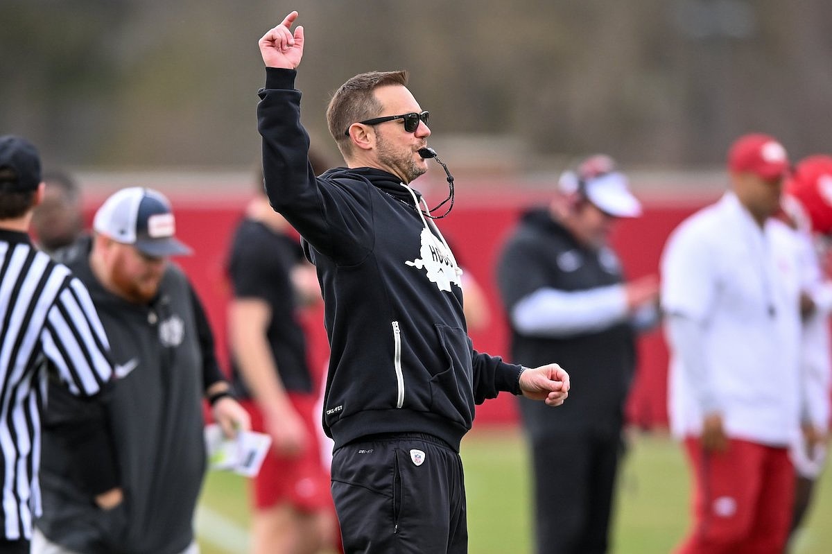 Ryan Silverfield striving for togetherness for his first Arkansas ...