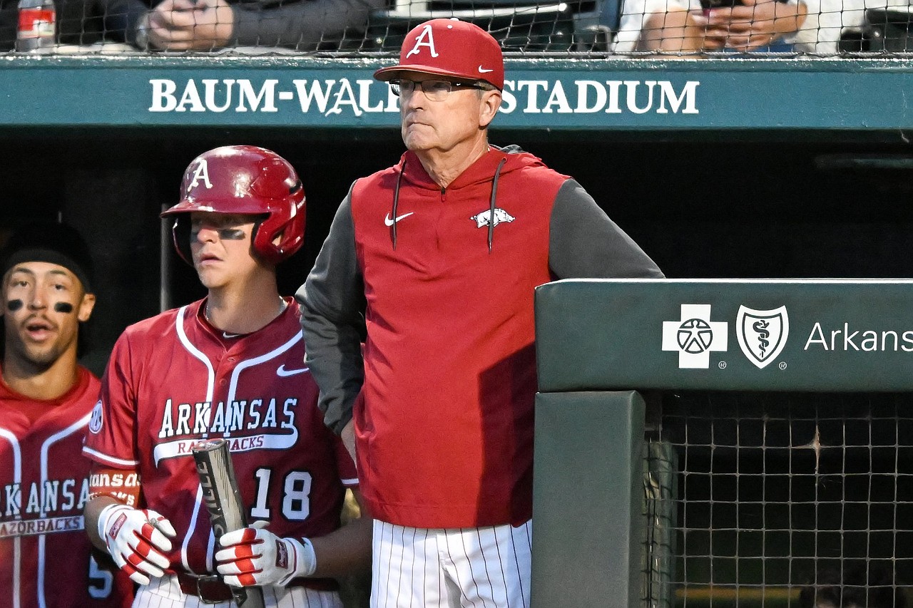 Dave Van Horn: Arkansas baseball 'fighting it' amid 2-7 stretch | The ...