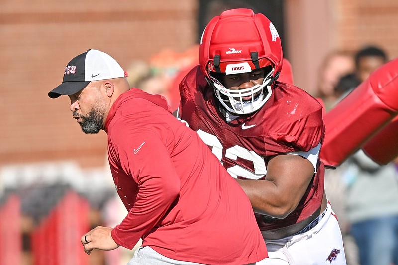 Arkansas football hopes better depth will shore up defensive interior ...