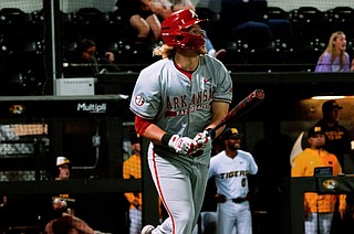 Arkansas baseball bounces back, beats Missouri after another productive ...