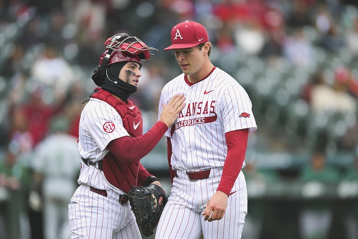 Arkansas baseball's Hunter Dietz, Ryder Helfrick named semifinalists ...