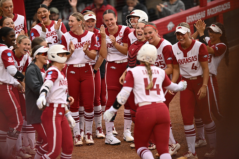 Arkansas softball homers 3 times, blows out Fordham in NCAA Tournament ...
