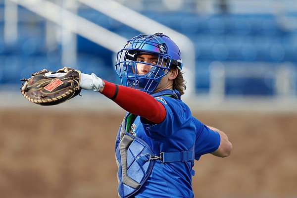 Arkansas baseball notebook: Razorbacks see 2 former players at NCAA ...