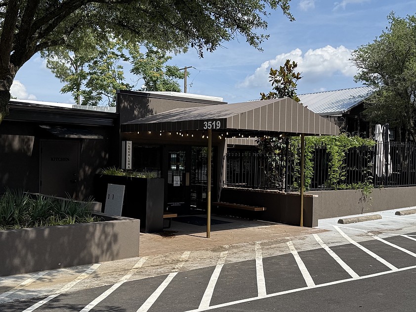 RESTAURANT TRANSITIONS: Two shawarma eateries open doors in west Little ...