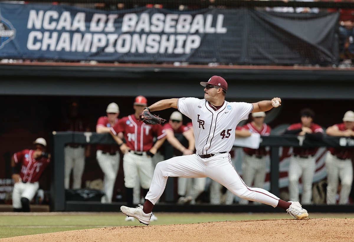 LIVE UPDATES: Game 2 of UALR vs Troy at NCAA baseball super regionals ...