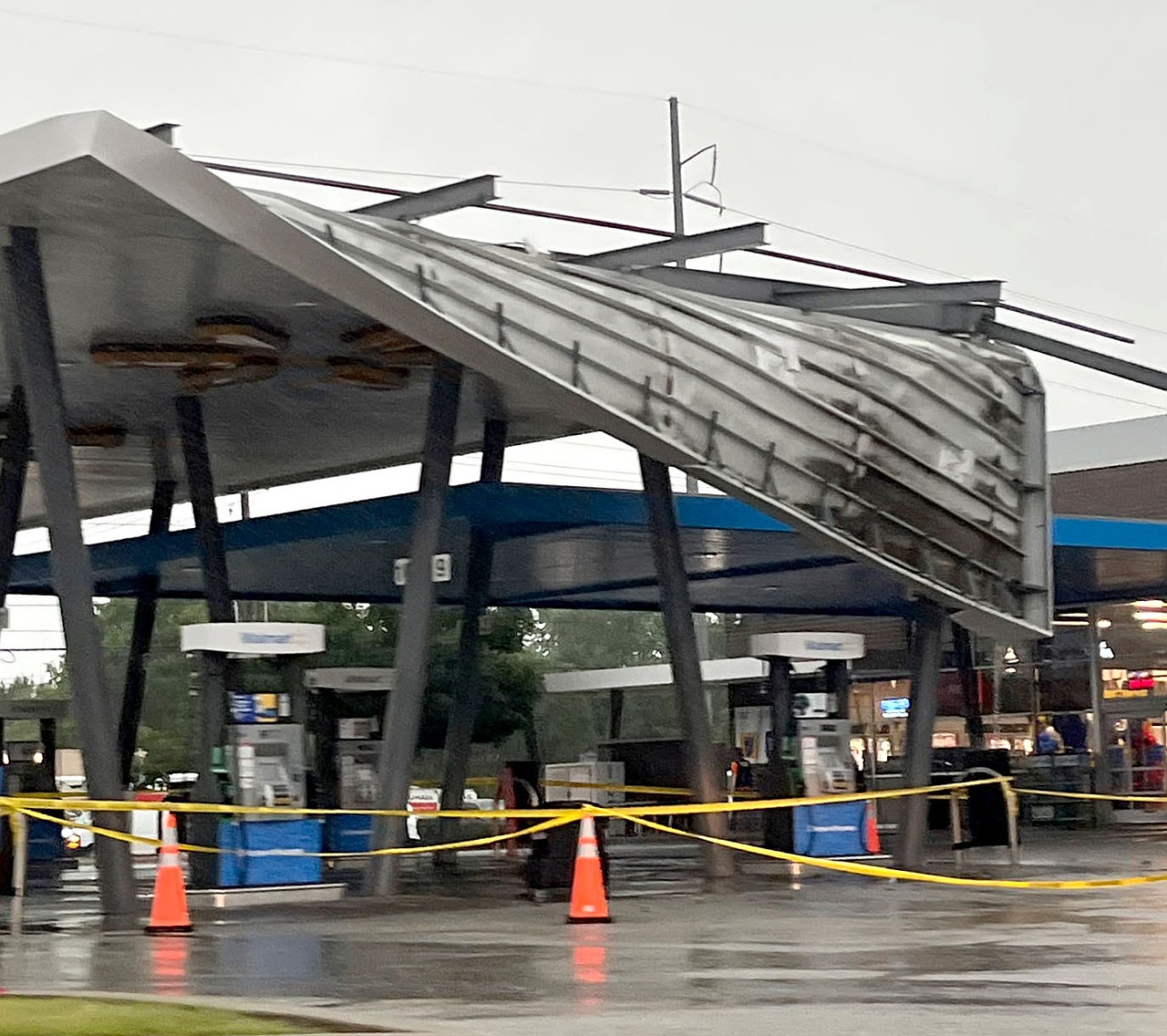 Storms cause flooding, power outages in Northwest Arkansas; tornadoes ...