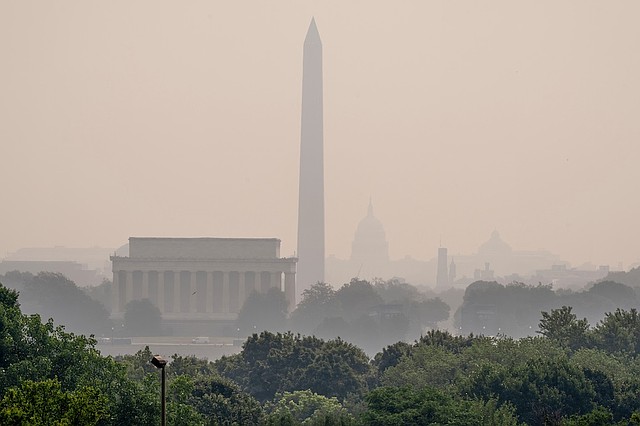 Wildfire smoke from Canada and Minnesota pushes farther into the US and ...