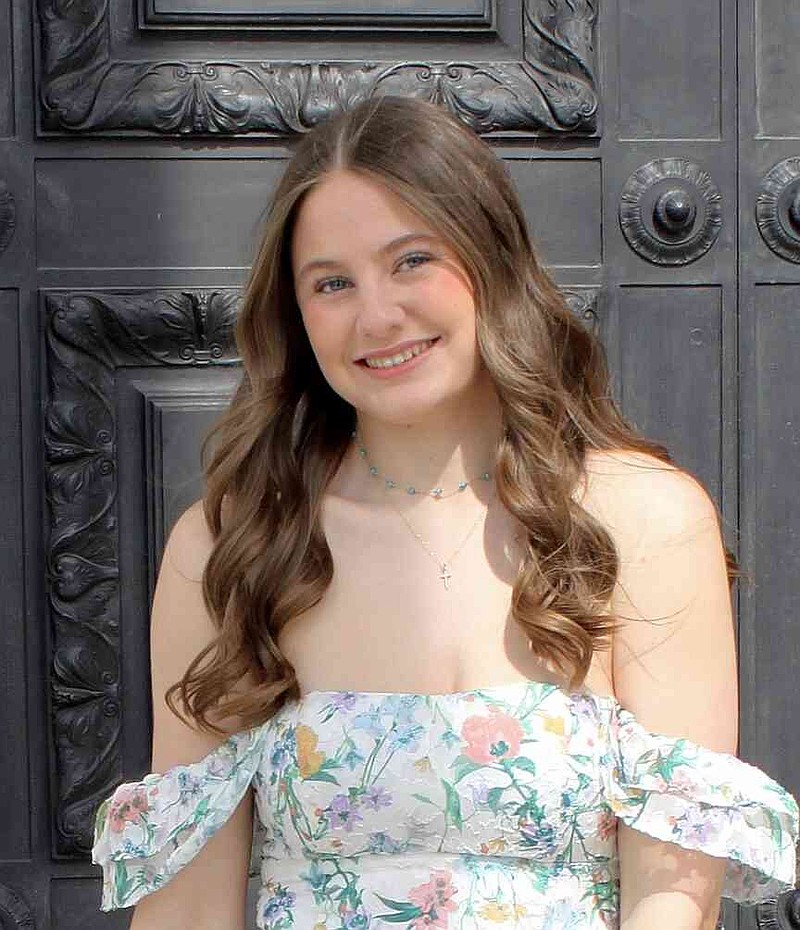 Local DAR chapter awards scholarships | Jefferson City News Tribune