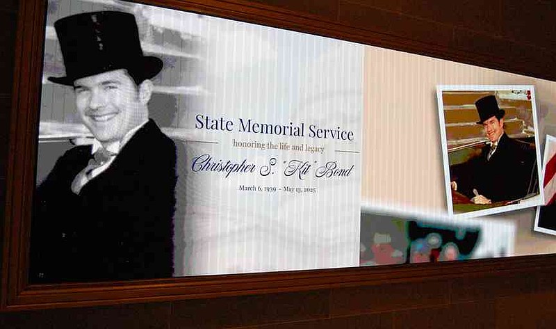 Memorial continues tradition of governors lying in state | Jefferson ...