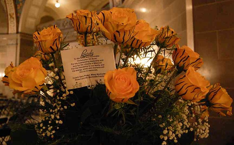 Memorial continues tradition of governors lying in state | Jefferson ...