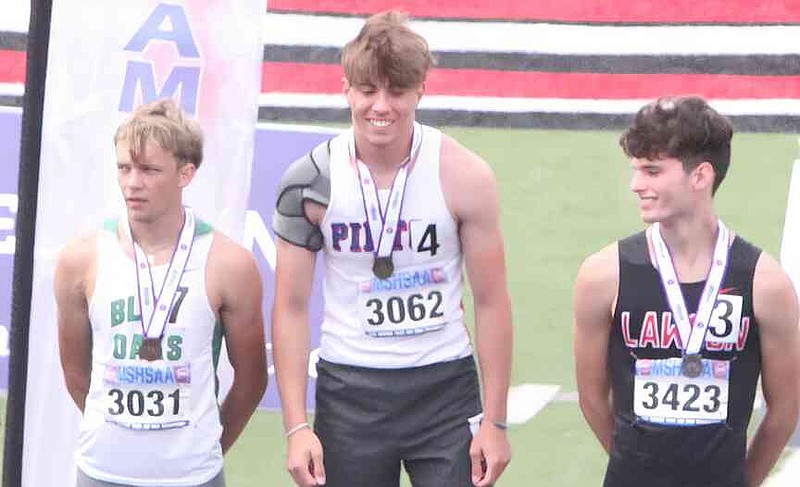 Hensley wins gold at Track & Field State Championships | California ...