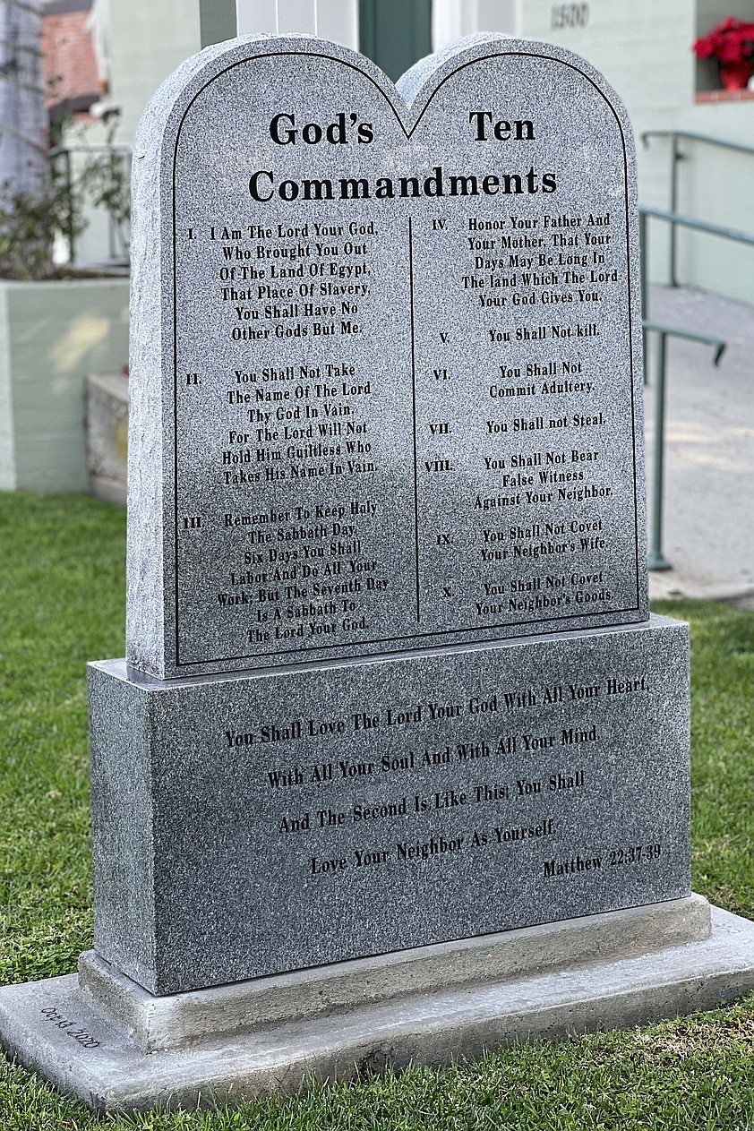 Ten Commandments requirement for Texas school classrooms heads to Gov ...