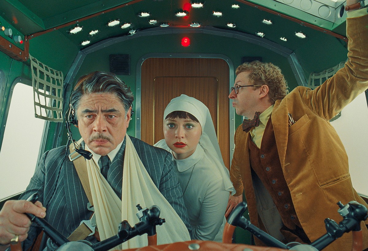 Movie Review: Wes Anderson's 'Phoenician Scheme' is as Wes Anderson as ...