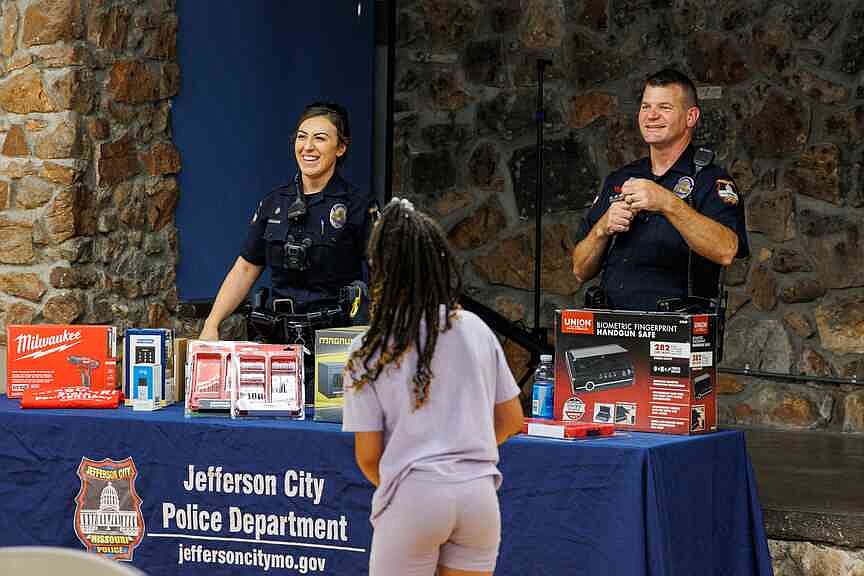 Jefferson City Police Department to expand community resource unit ...