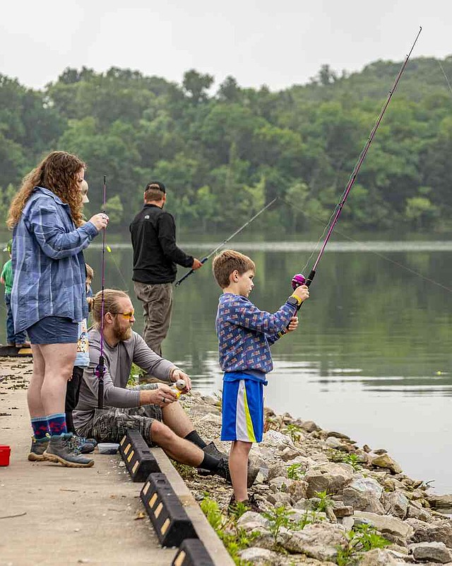 Crowd flocks to Kids Fishing Derby | Jefferson City News Tribune