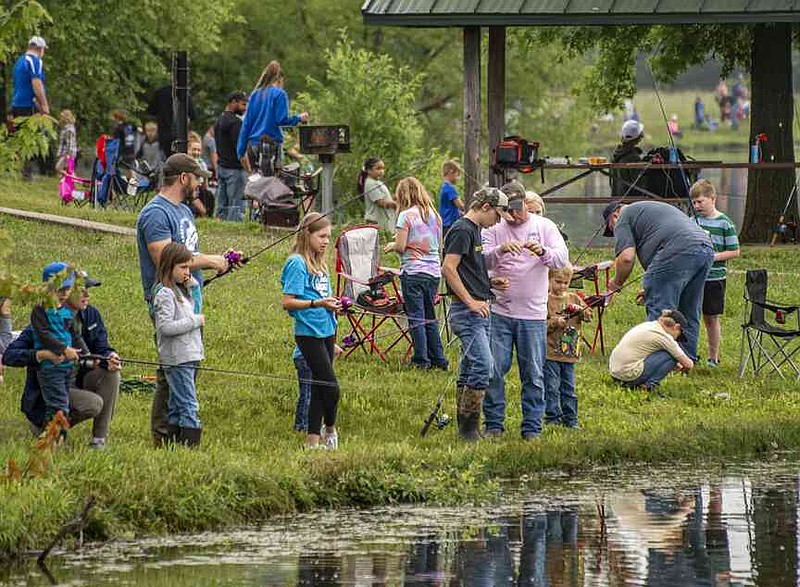 Crowd flocks to Kids Fishing Derby | Jefferson City News Tribune