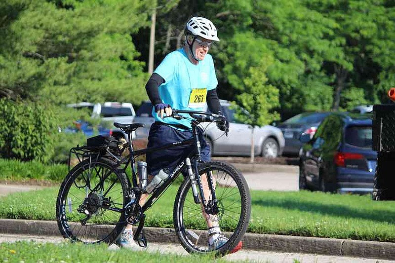 Athletes conquer hills in The Great Escape Triathlon | Jefferson City ...