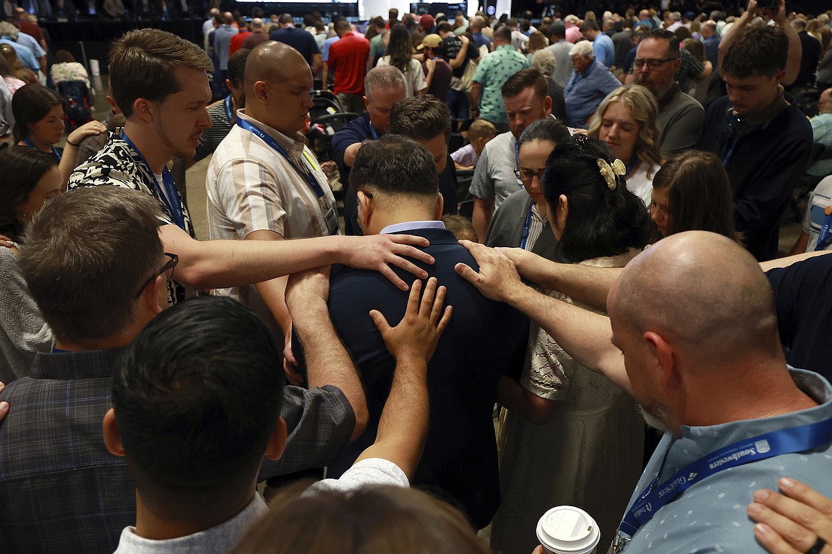 Whistleblower's death casts pall on Southern Baptist meeting and ...