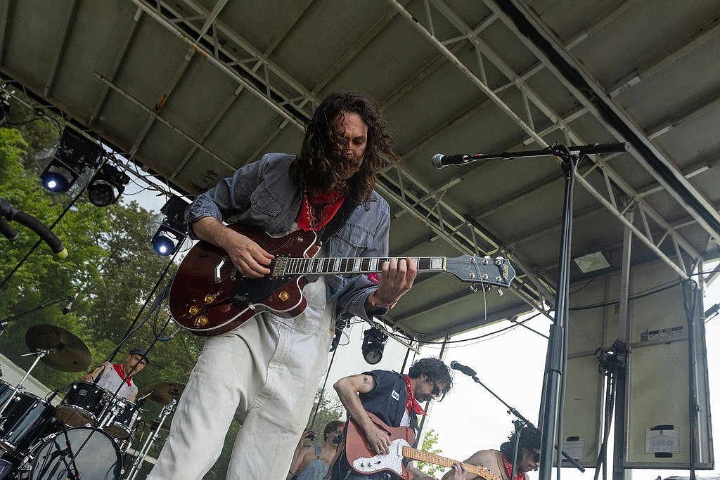 Luke Combs, mosh pits and dance parties: Inside Thursday at Bonnaroo 2025 | Chattanooga Times ...