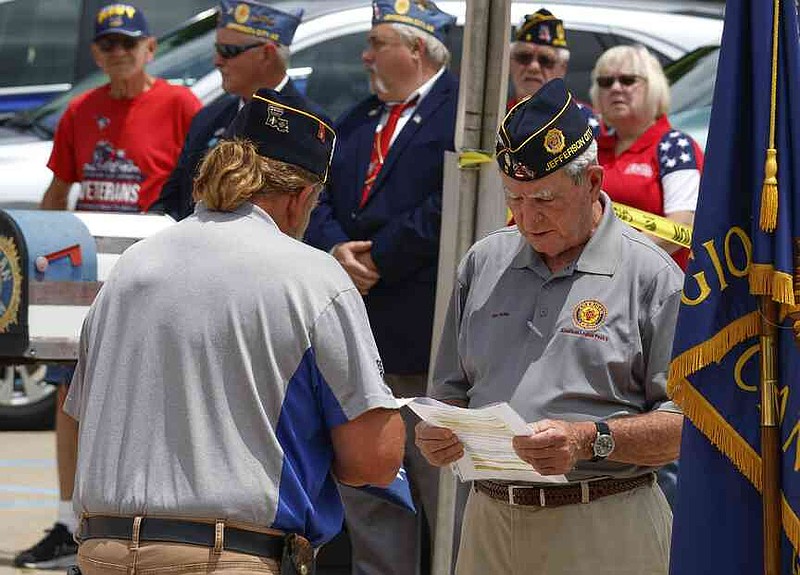 American Legion honors flags through retirement ceremony | Jefferson ...