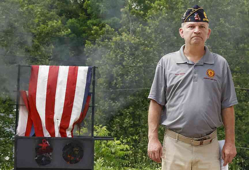 American Legion honors flags through retirement ceremony | Jefferson ...