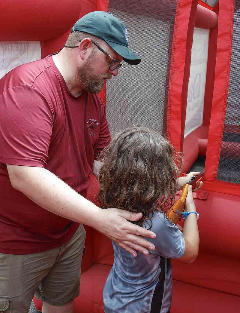 Hundreds attend inaugural Cole County Ready Festival | Jefferson City ...