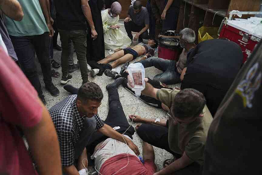 Israeli forces strike a cafe in Gaza, killing 67 | Texarkana Gazette