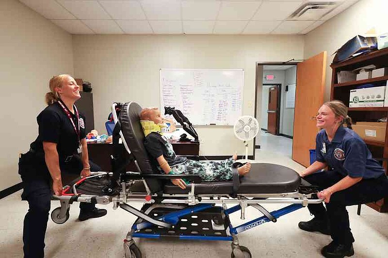 EMT students get hands-on experience at Capital Region | Jefferson City ...