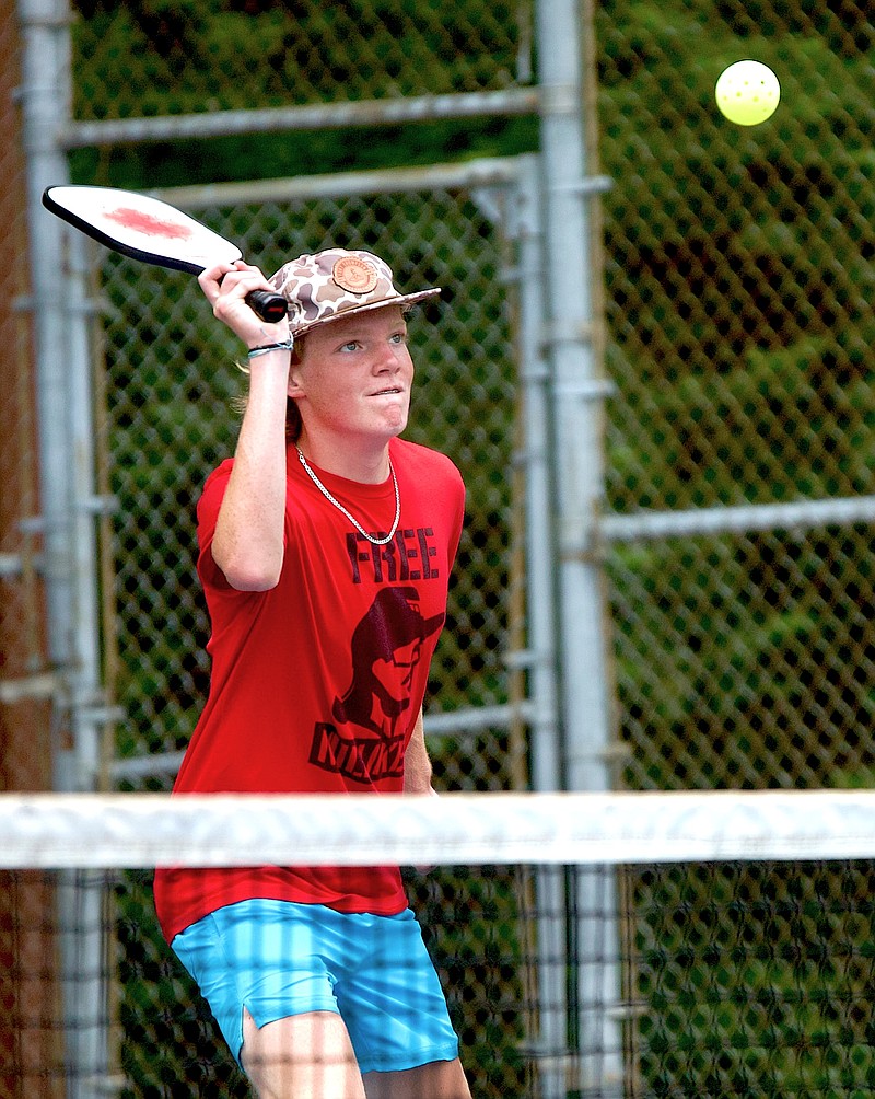 PHOTOS | Have paddle, will ball | Texarkana Gazette