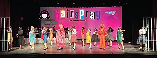Review: New faces and familiar favorites power SAAC's 'Hairspray' on ...