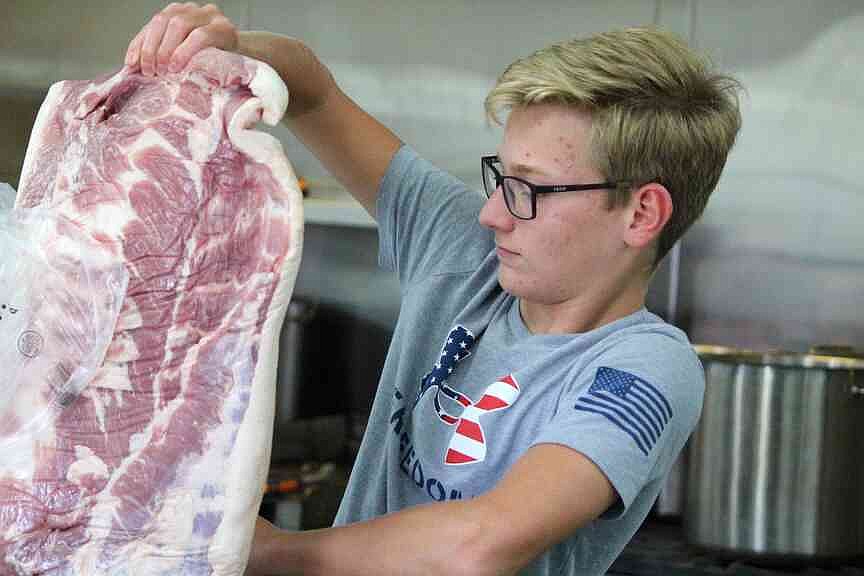 Cole County 4-H members prepare bacon for competition | Jefferson City ...