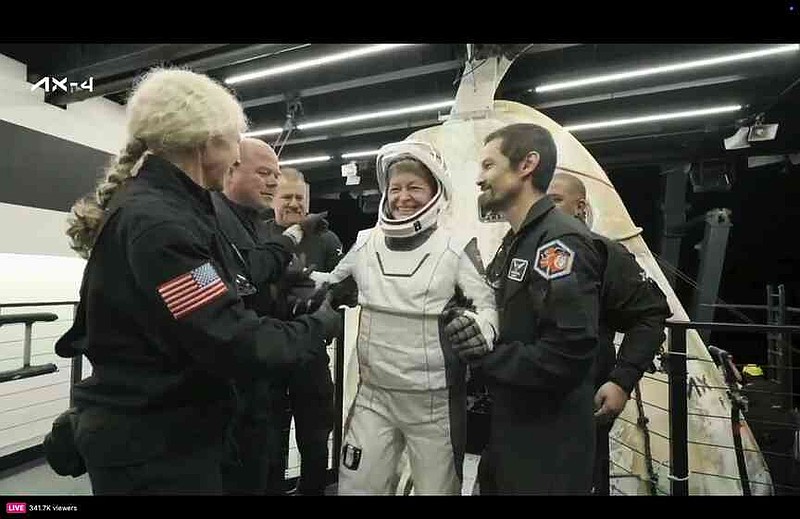 Private spaceflight ends with Pacific splashdown | Jefferson City News ...