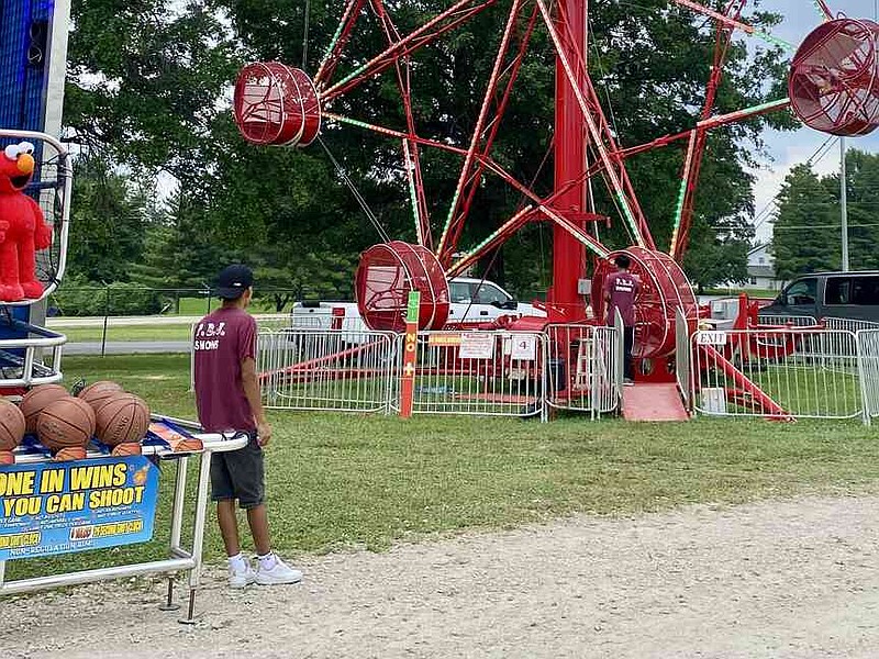 Weather, crowd sizes don’t dampen spirits on fair midway | Jefferson ...