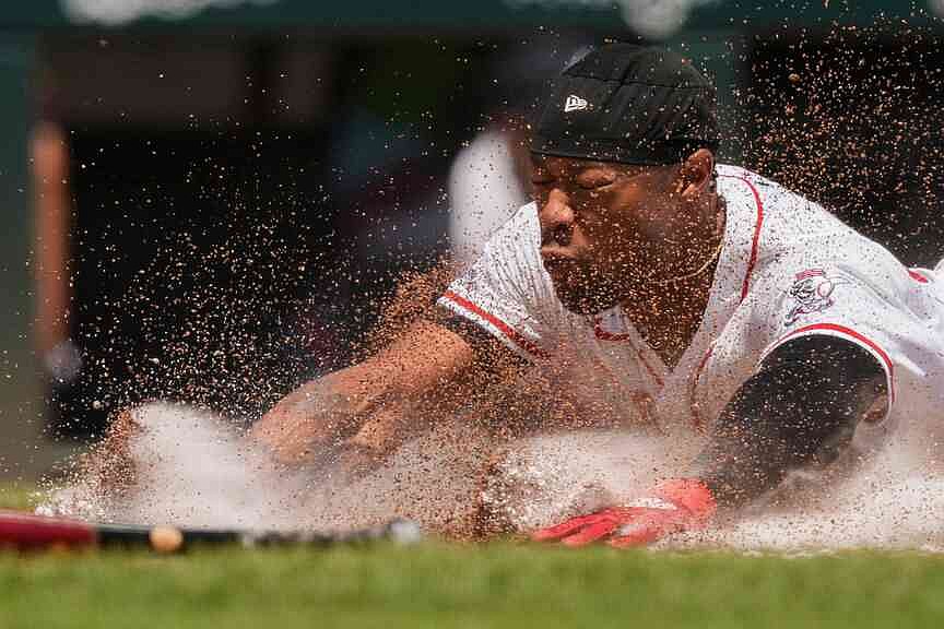 Will Benson homers as Reds even series against Braves | Texarkana Gazette