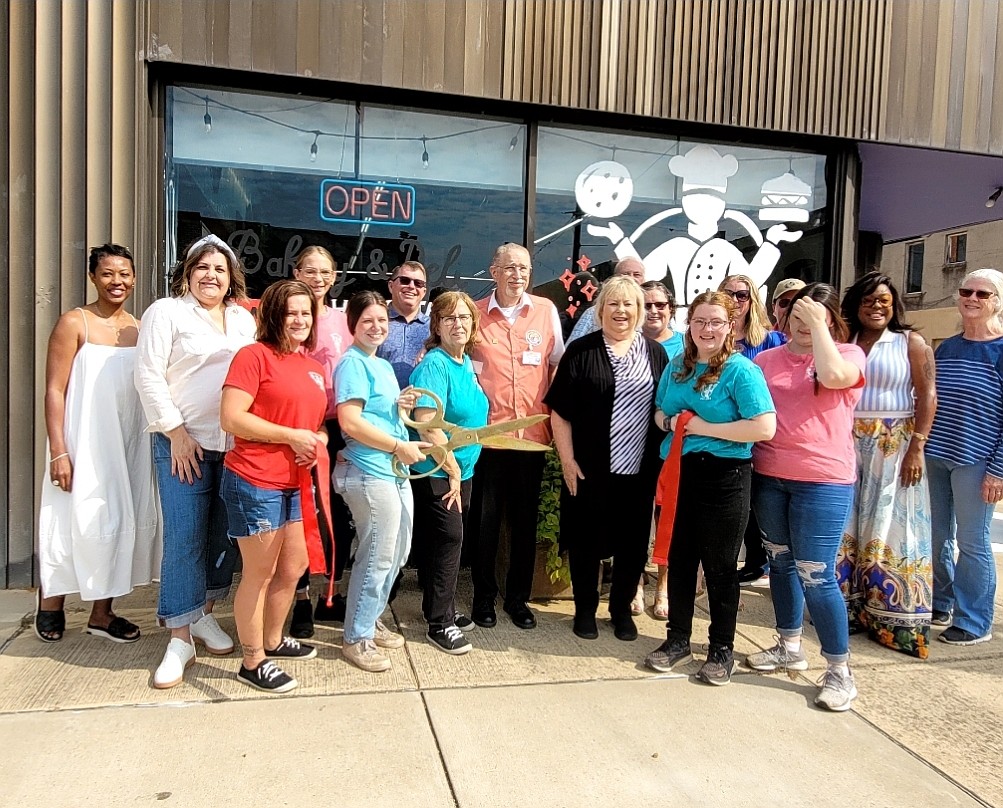 Corner Stop holds re-opening | Camden News