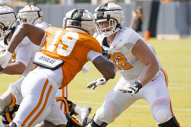 Perry adding to the competition as Vols rebuild offensive line ...