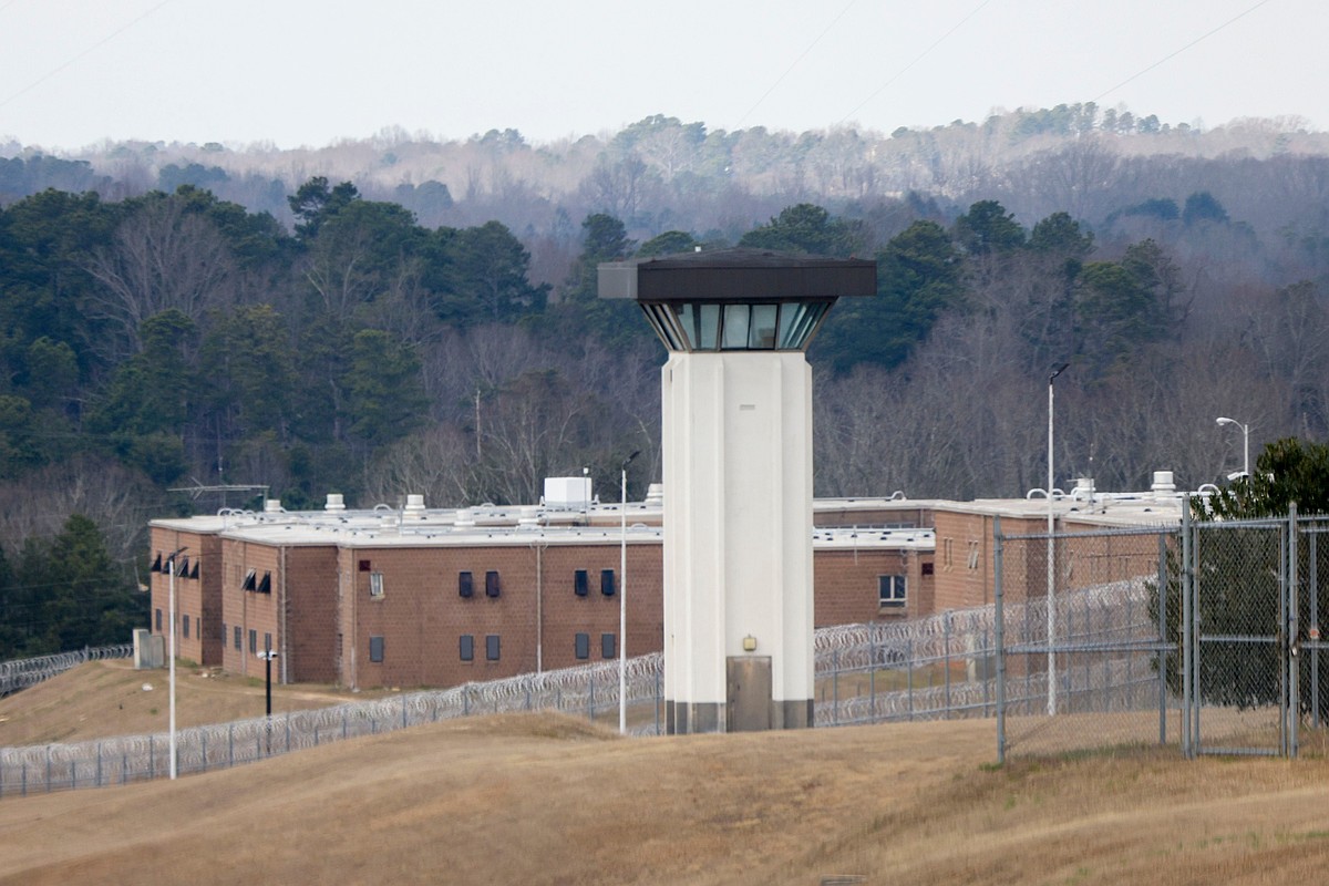 Trans people in Georgia prisons are being forced to detransition. Now ...