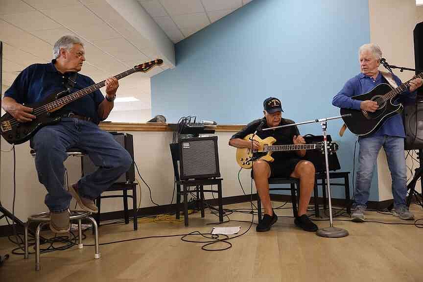 Rebel Rousers excite crowd of seniors with singing, dancing | Jefferson ...