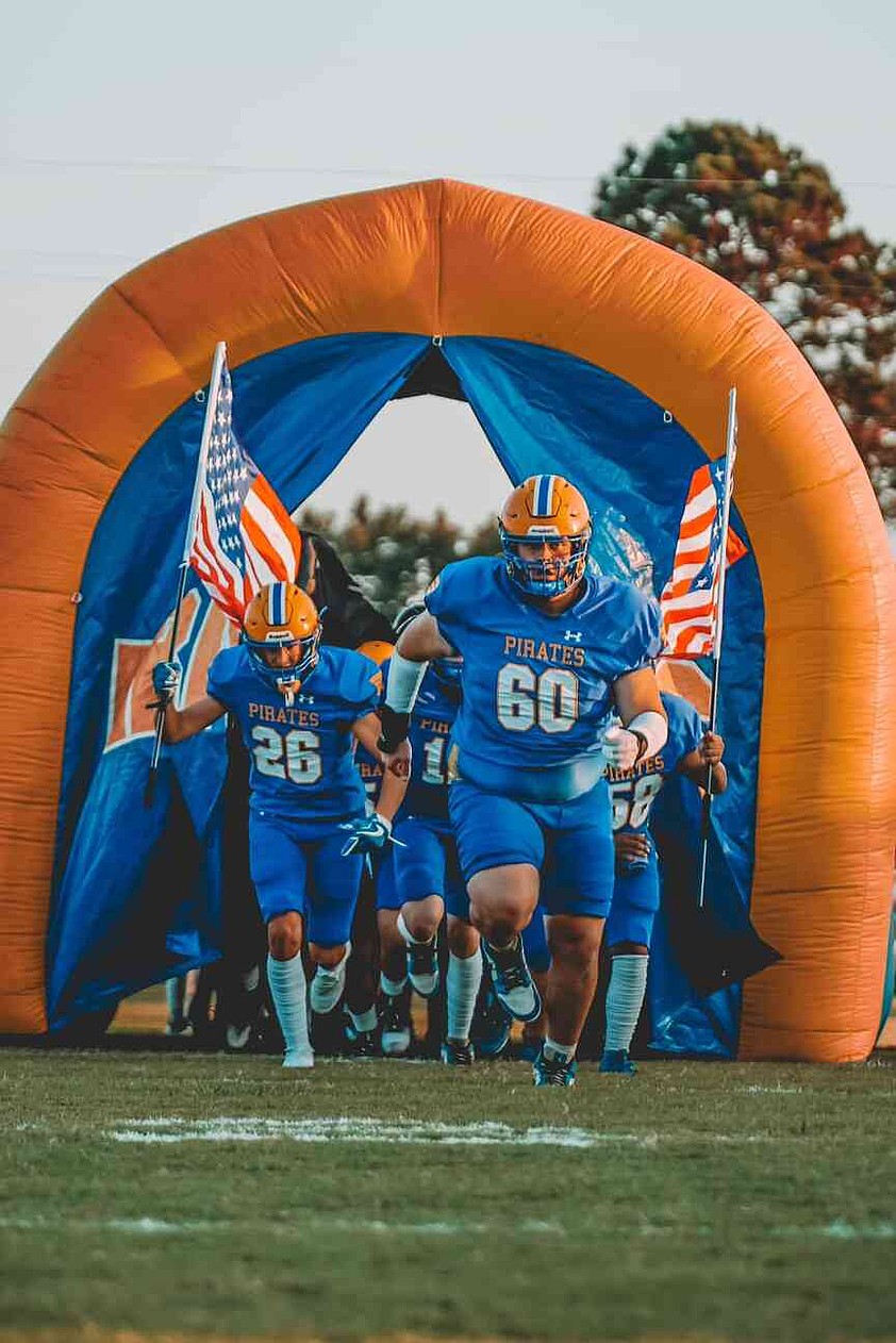 Prep Football: James Bowie enters season with ‘battle-tested’ players ...