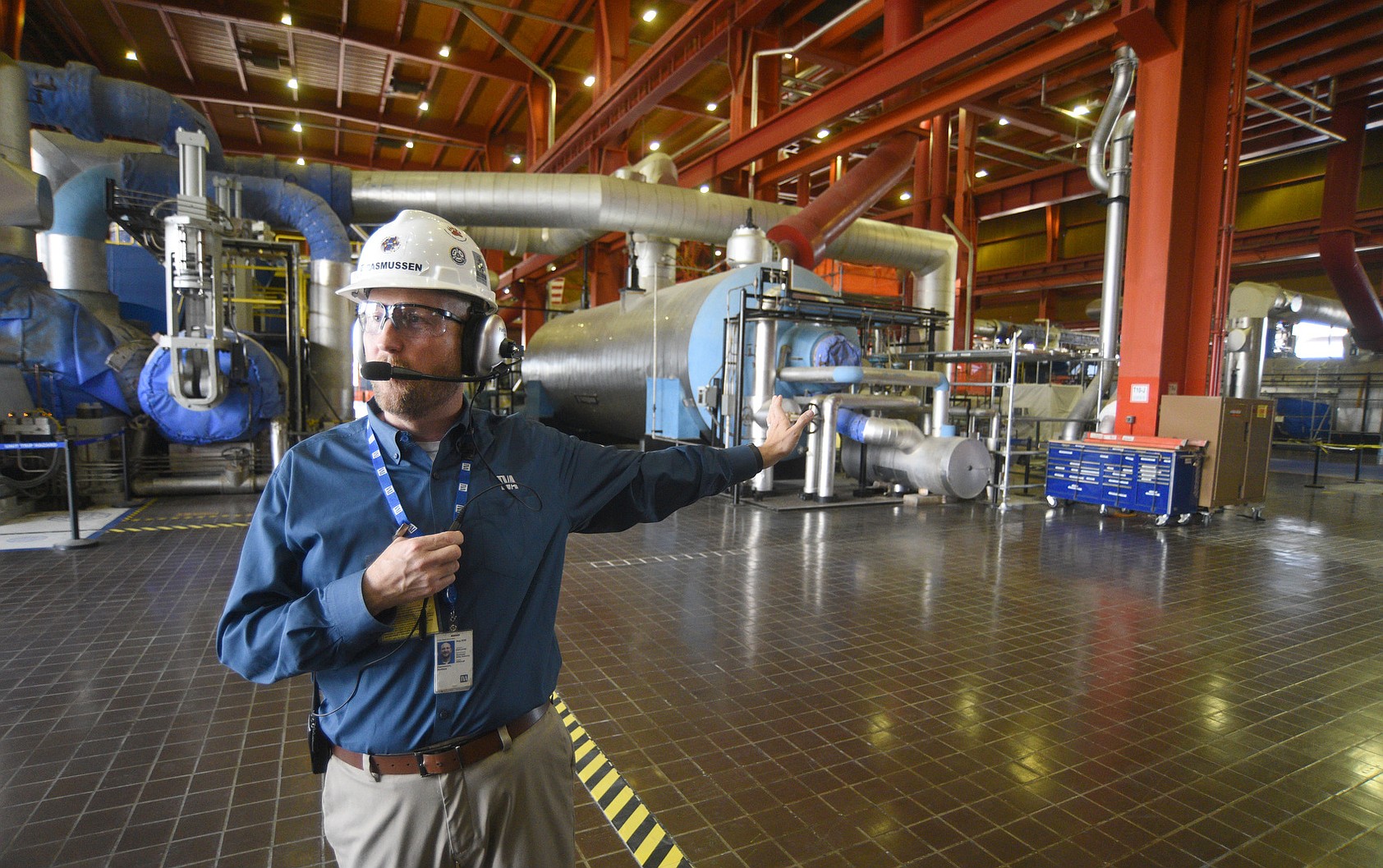 See inside TVA nuclear plant with $140 million new generator after ...