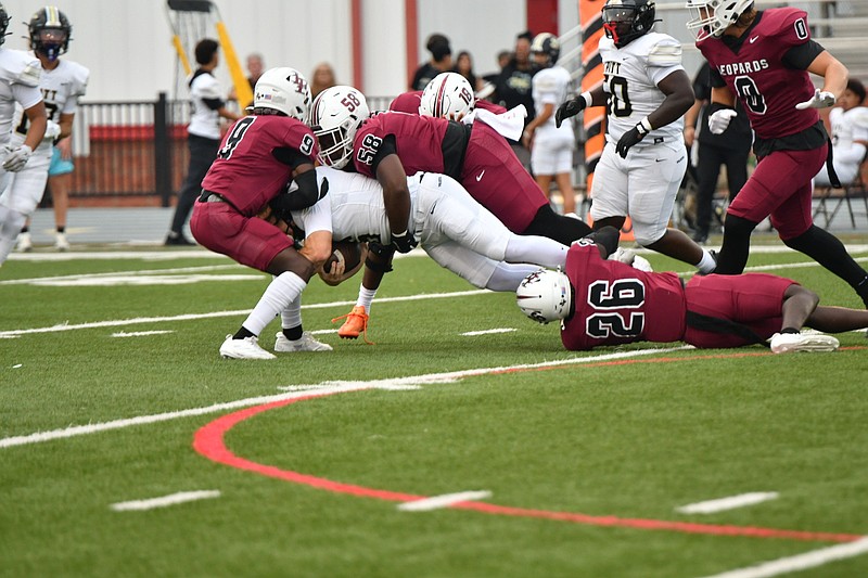Prep Football: Liberty-Eylau drops season opener to Pittsburg ...