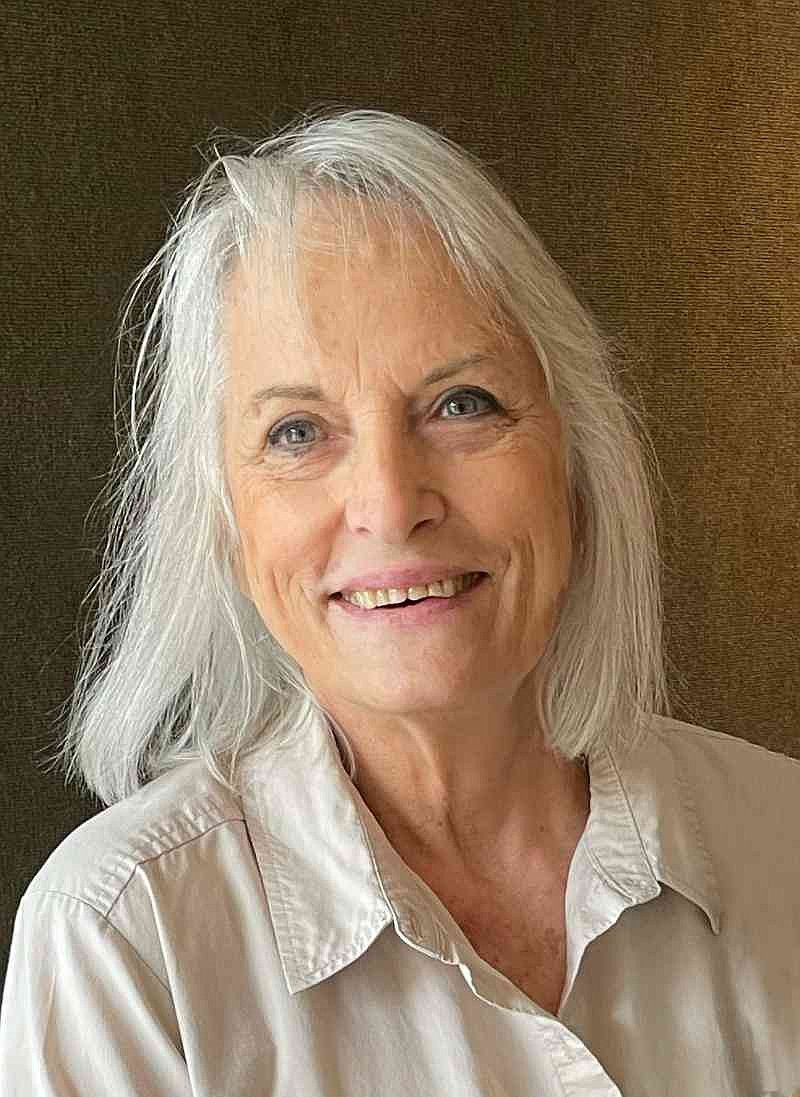 SAAC welcomes back Rhonda Hicks for September’s Corks & Canvas: “Hoot ...