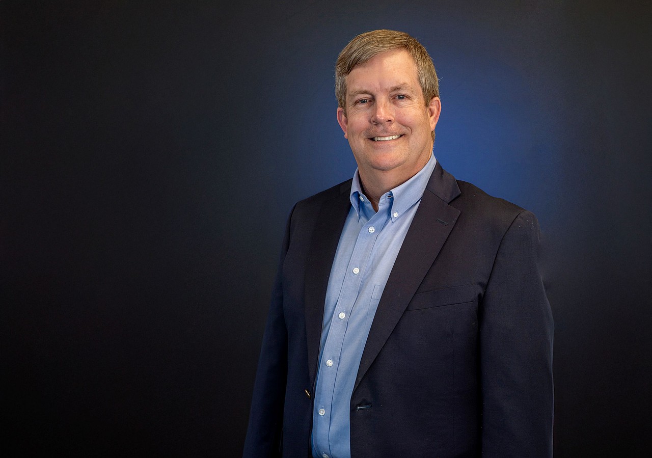 Monty Harrington celebrates 25 Years with Farmers Bank & Trust ...