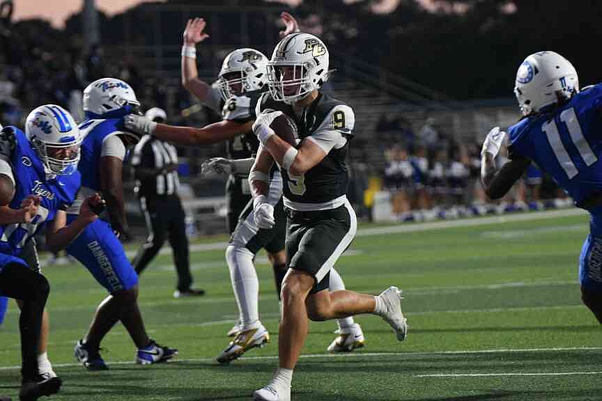 Prep Football: No. 2 Pleasant Grove cruises past Daingerfield ...