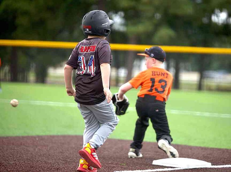 GALLERY | Swinging at Swanger | Texarkana Gazette