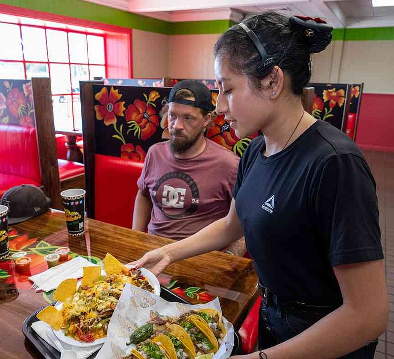 BIZBEAT: New late-night Mexican spot opens in Jefferson City | Jefferson City News Tribune