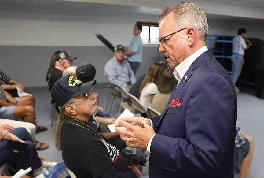 Missouri GOP members of Congress mostly mum on Epstein discharge ...