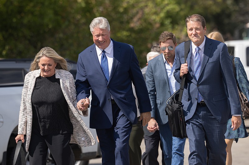 Texas megachurch founder Robert Morris pleads guilty to child sex abuse ...